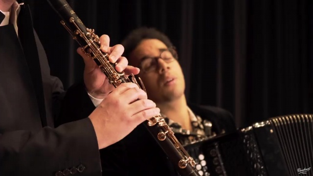 Florent Héau et Théo Ould : Caprice n°9 "La chasse" - N. Paganini • R ...